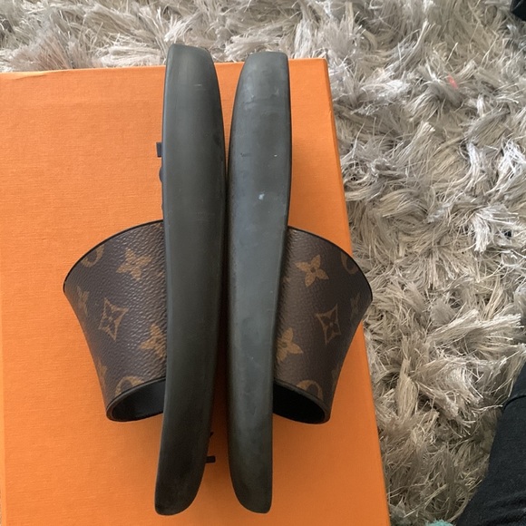 Louis Vuitton | Shoes | Authentic Louis Vuitton Pool Slides Size 38 ...